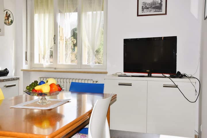 Casa Leopardi - Holiday Apartment In Garda - Garda