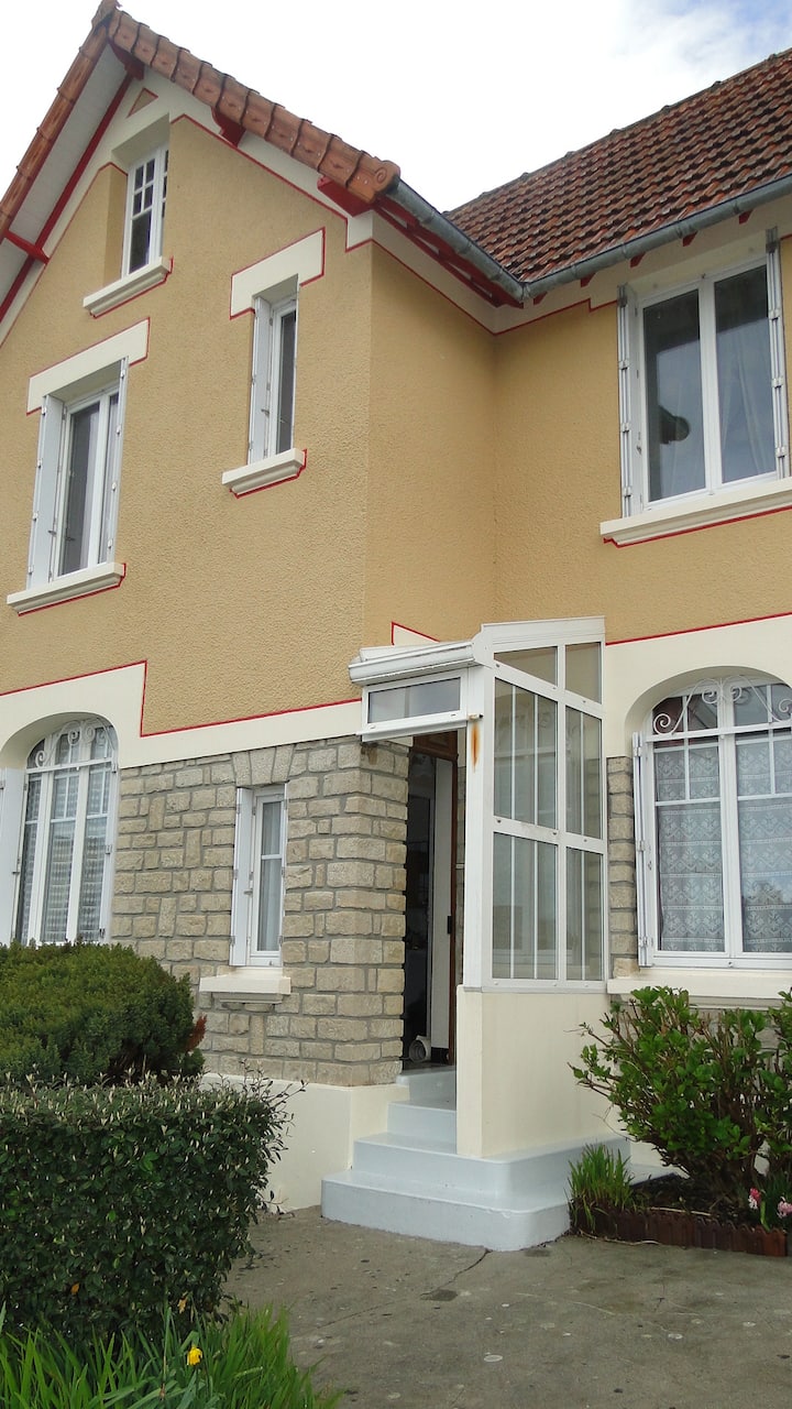 Gite De Mer Familial, Commerces Plage à Pied 120m² - Grandcamp-Maisy