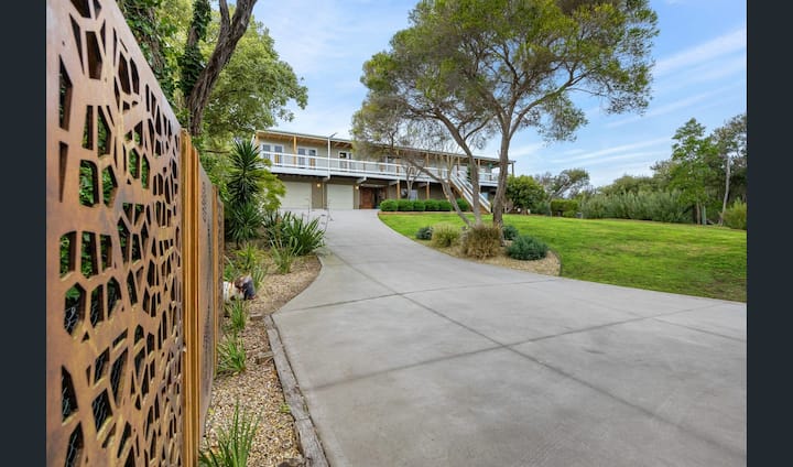 A Rye Stunner! Near Two Beaches & Hot Springs - Sorrento