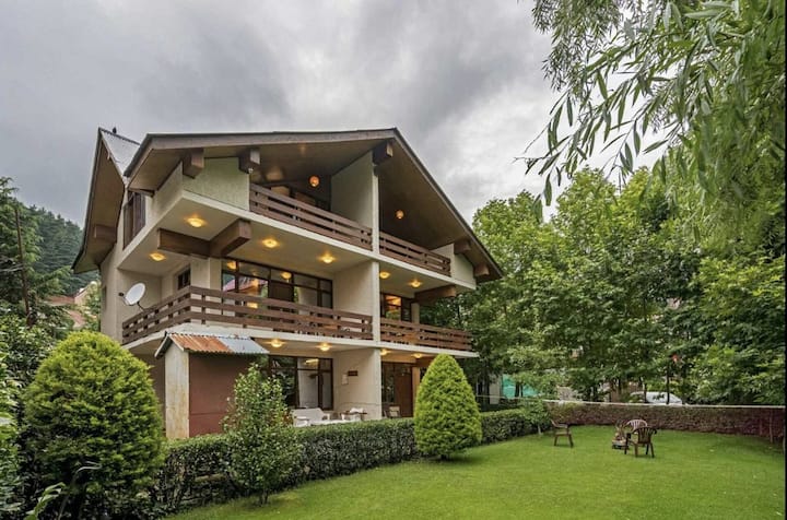 Bear Creek Luxury 2bhk Cottage At Mall Road Manali - Manali