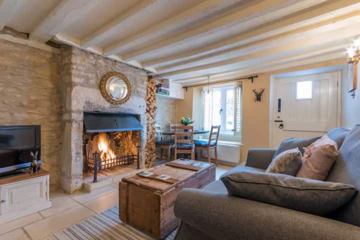 Charming Stone Cottage In The Heart Of Tetbury - Tetbury