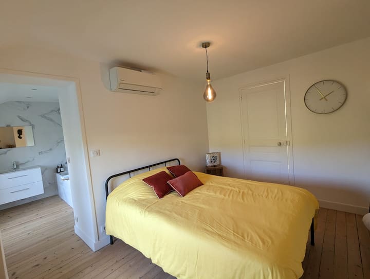 Chambre Avec Vue Dégagée - Senlis