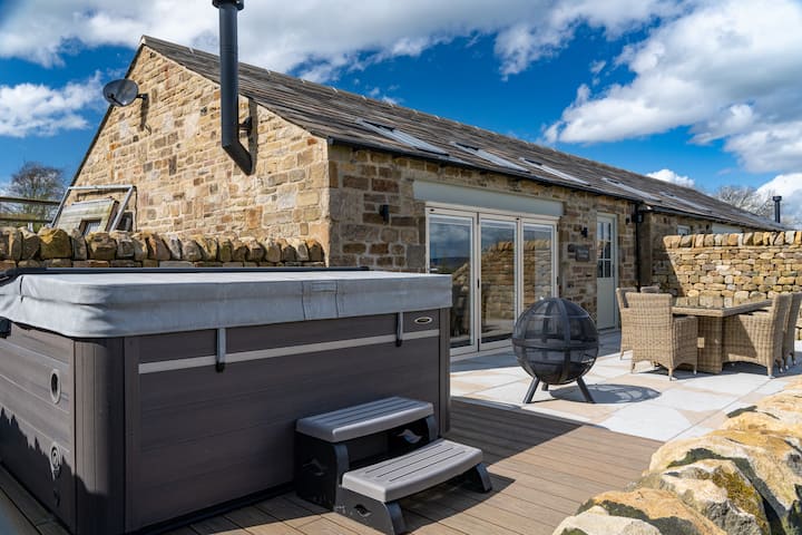 Luxury Cottage With Hot Tub, Addingham Moorside - Keighley