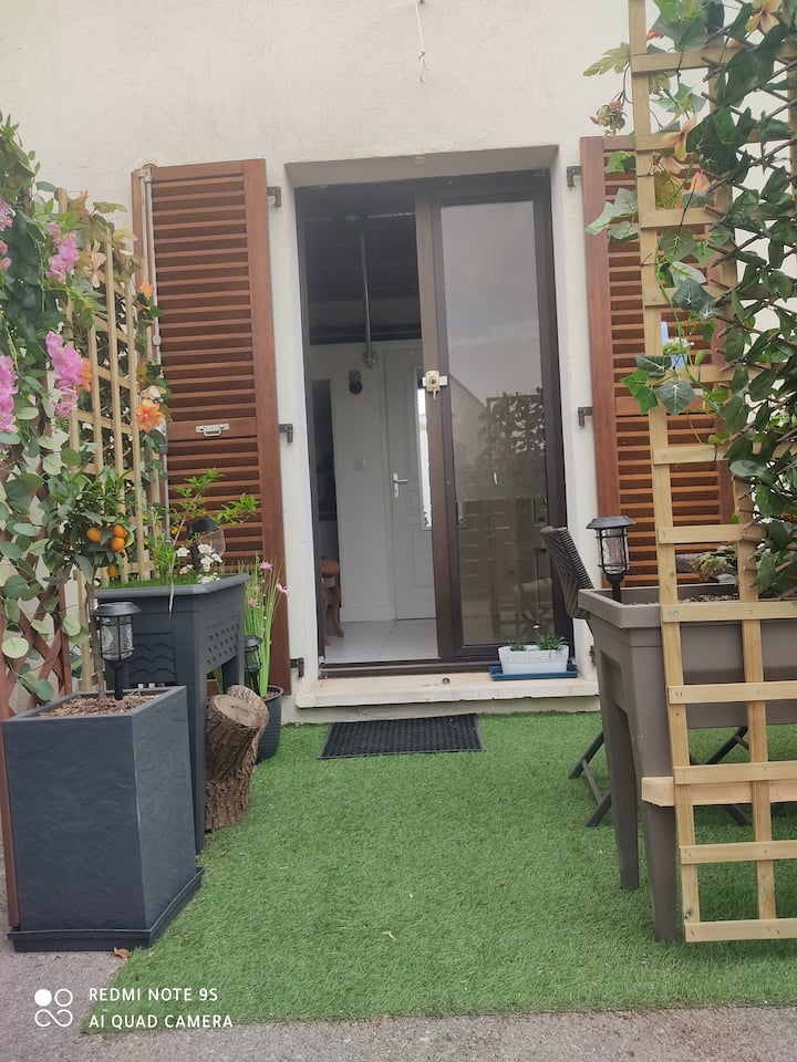 Logement Estaque Idéal 2 Personnes/possible 4 Pers - Marseille