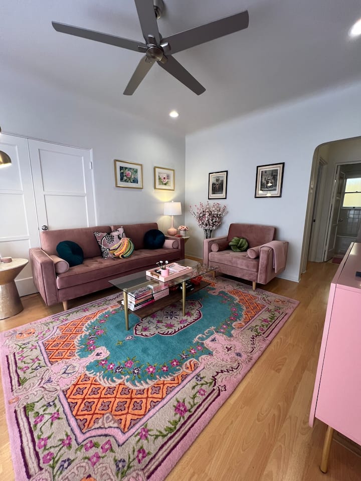 Prettyinpink/1bd+1ba/entireunit/glendale/downtown - Burbank