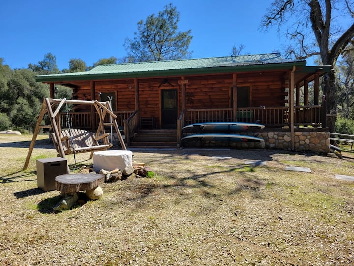 Lake Cabin On 10 Acres! - Lake Nacimiento, CA