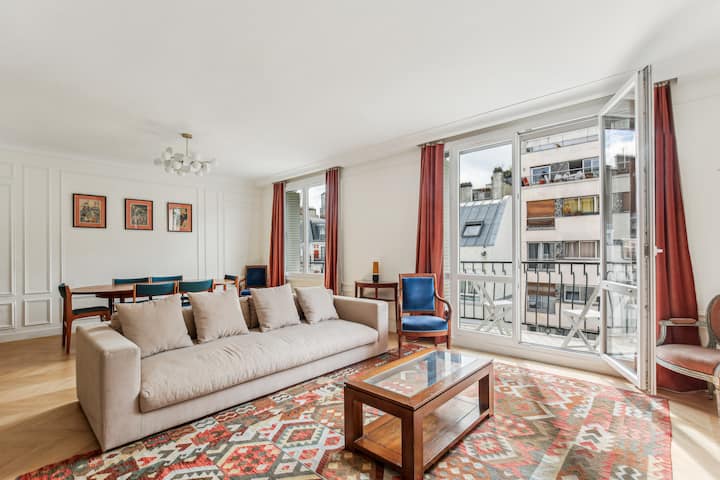 Appartement Spacieux Avec Parking - Passy - Paris