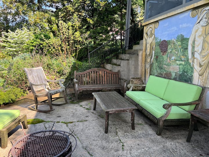 Kennett Hideaway - Kennett Square, PA