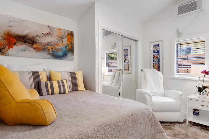 New Private Home/studio With Parking - 팜 스프링스