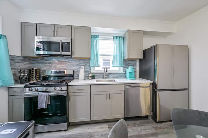 Pet-friendly 2-bed Close To Nyc | Extended Stays - Chatham, NJ