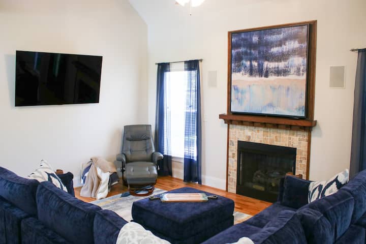 4br Family Home + Outdoor Space! Come To The Lake - Denver, NC