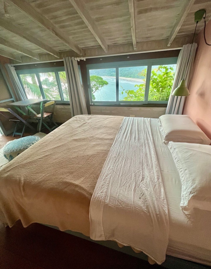 4. Super Cute, Nature Hideout - São Sebastião