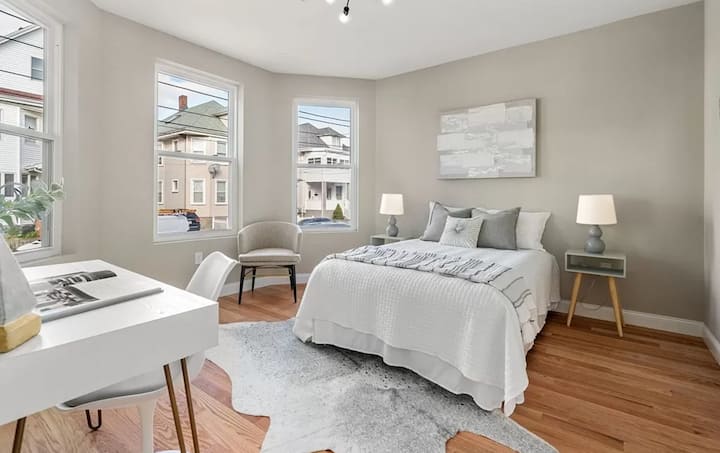 Private Bathroom, Free Parking, In Unit Laundry - Cambridge, MA
