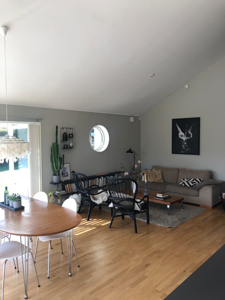 Hus I Vackra Träslövsläge, Varberg - Varberg