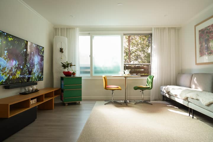 서래마을 컴포트존 : 몽마르뜨 공원 인근 도심 속 숲여행 - Seoul