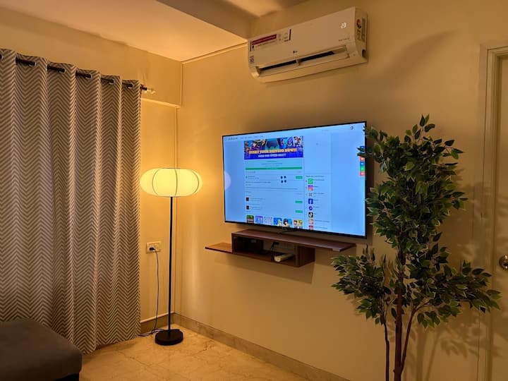 Cozy N Spacious 2bhk, Off Carter Rd. - Mumbai