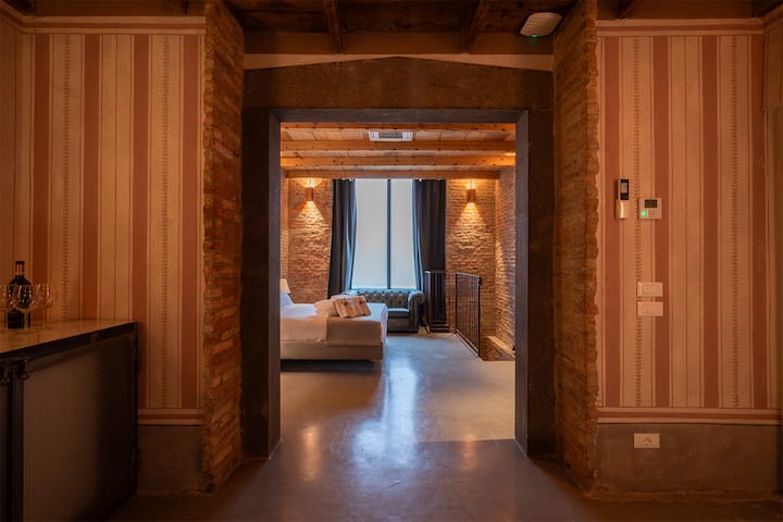 Flower Moon - Emme Loft - Milan