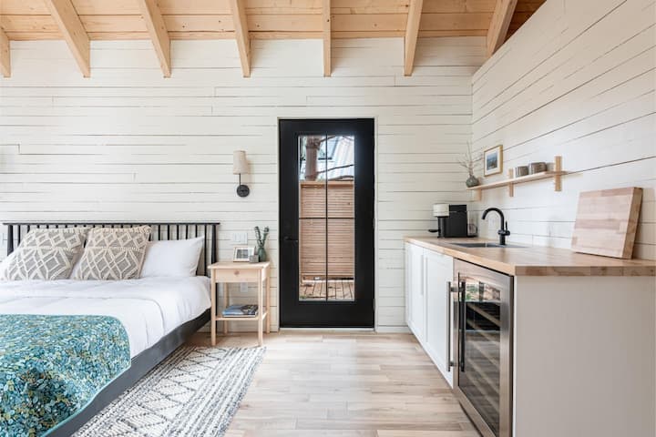 Black Forest Cabin 4 - Nova Scotia