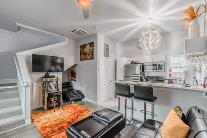 One Bedroom Slice Of Asia By Tcu - Fort Worth, TX