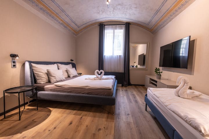 Central Monastery Cute Apartment, Local Experience - Praga