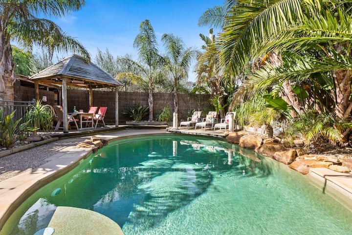 Coastal Sorrento Getaway | Pool, Spa, Central - Portsea
