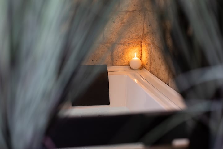 Damà Luxury Room Con Jacuzzi - Bisceglie