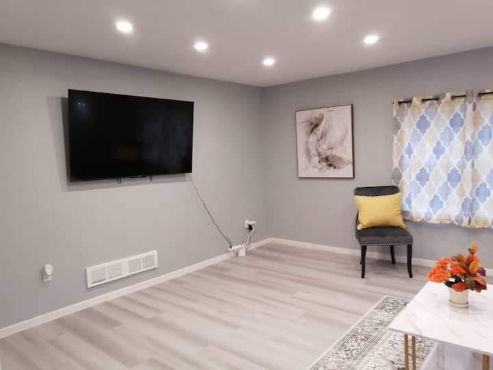 Luxurious  Hotel Living Like Home - Chatham-Kent