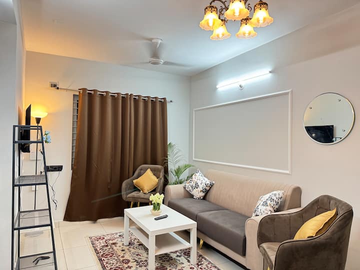 Luxury: 2bhk  Fully Equipped Apt In Central Hyd - 