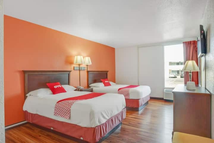 Motel 6 Muskegon 2 Full Bed - Muskegon