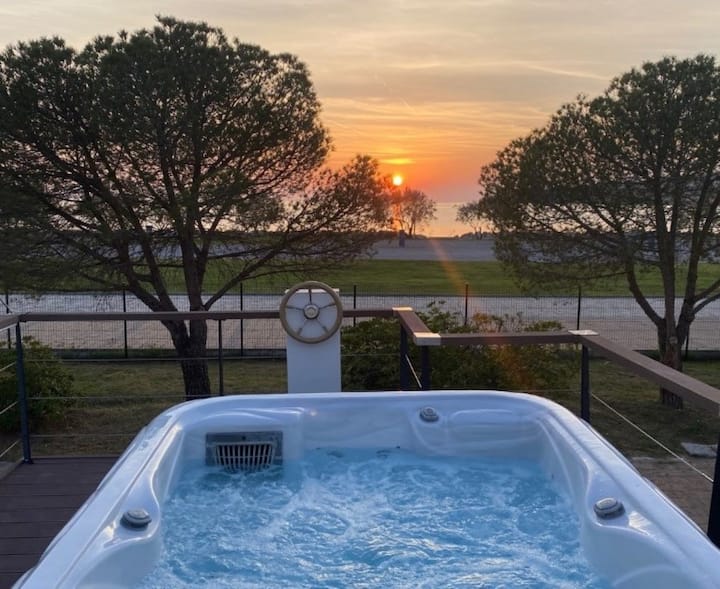 Floating Sea House Sunset Joy - Umag