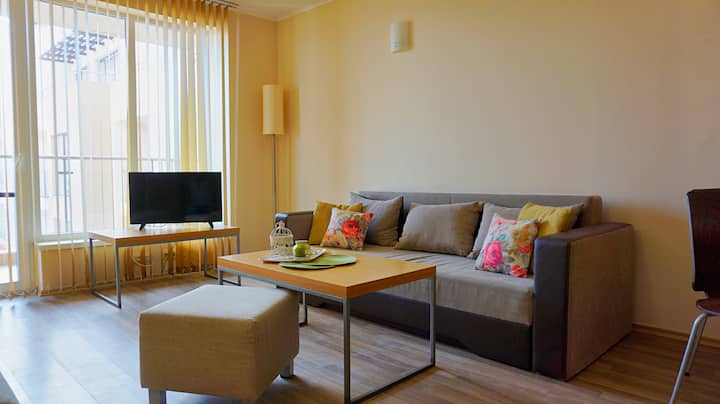 Apartment With A Panoramic View Of The Coastline - Obzor