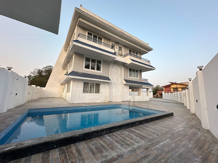 Triveni Stays 5 Bhk  Pure Veg Villa In  Lonavala - Maharashtra