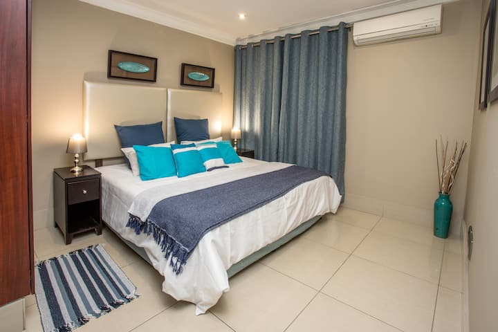 Stay At The Point Seaside Saunter - Durban