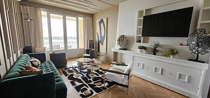 Bel Appartement Vue Mer En Duplex 130m²
Bonne Anse - Royan