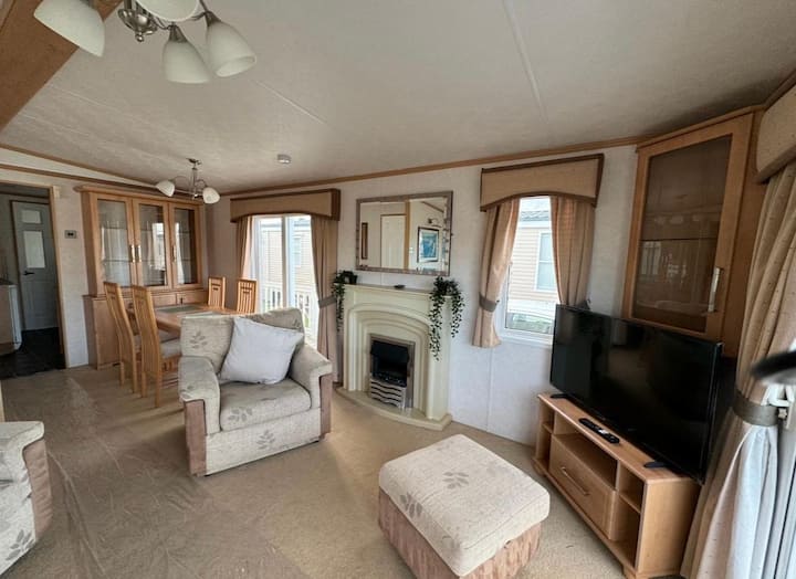 (Lodge) Mo - Towyn