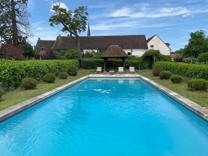 Domaine 7 Ch/ 5 Salle De Bain/ Piscine Chauffée - Cher
