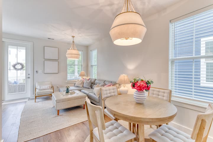 The Salty Seaturtle - Pass Christian, MS