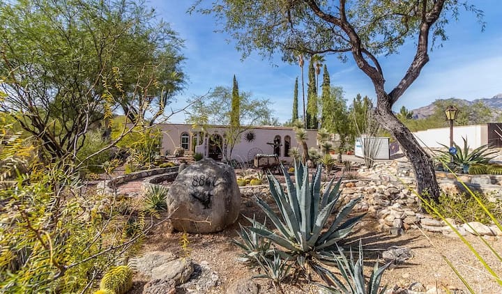 Birdwatching And Hiking Paradise - Tucson, AZ
