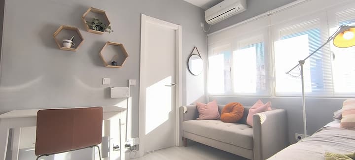 Estudio En Legazpi - Madrid