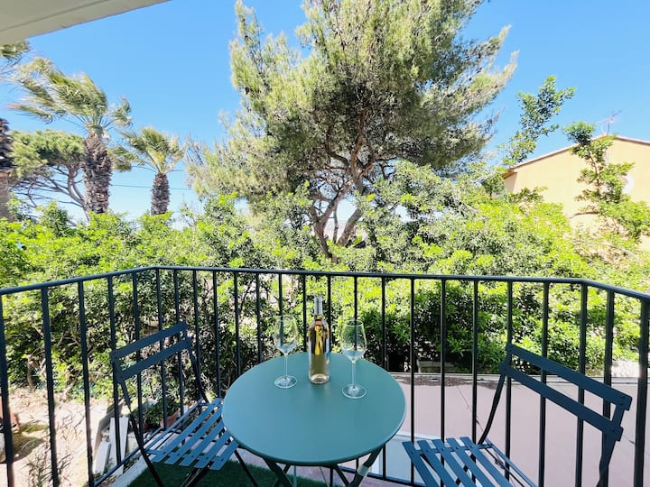 Cosy Appartement Vue Mer, Clim, Place De Parking - Sanary-sur-Mer