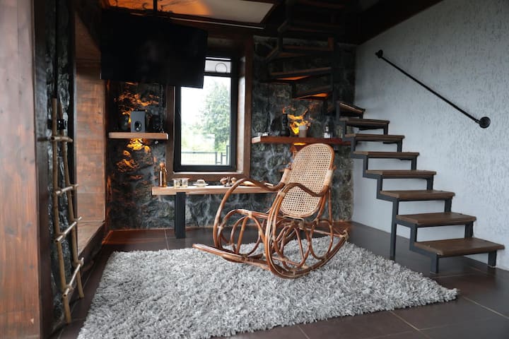 Muhteşem Manzaralı Ve Konforlu Villa - Rize