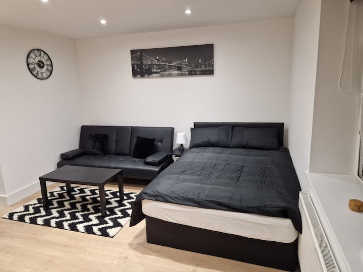 Modern, Stylish And Homely Apt - Maidstone