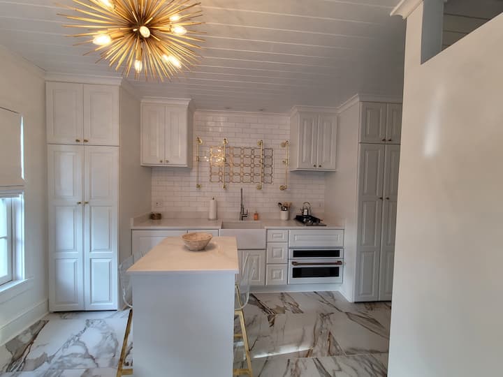 Dogwood Cottage - Savannah, GA