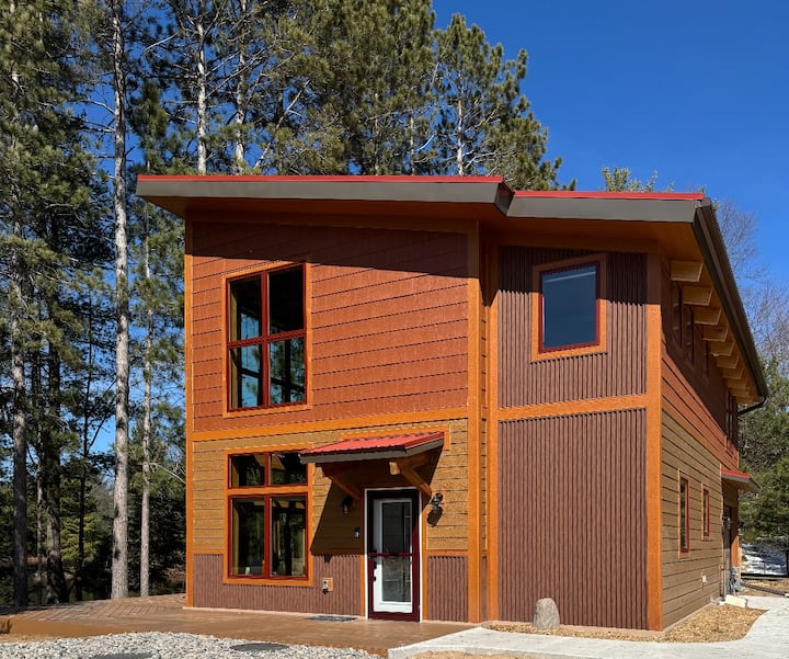 Shady Point- Autumn Cabin - Rhinelander, WI