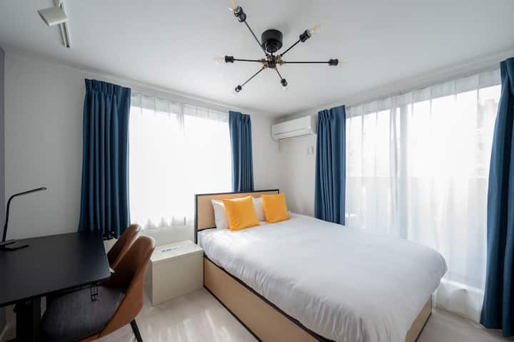 4 Minutes Walk From The Nearest Station/c01 - Shibuya Station