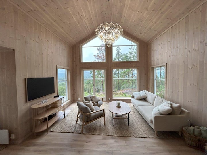 Moderne Familiehytte På ØYsang - Norway