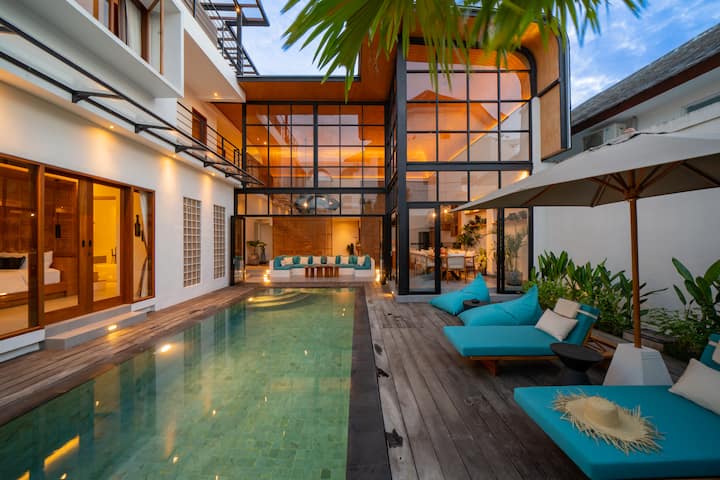 Modern 4br Canggu Escape | Pool & Rooftop - Australia