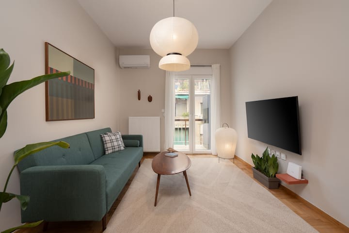 Metro Living: 1-br Modern Haven - Athènes