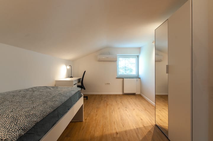 Lovely Room 19 In Vipavska House - Ljubljana