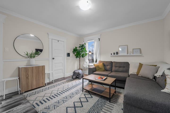 Trendy 1bd - Walk To Falls, Clifton & Casinos! - Niagara Falls